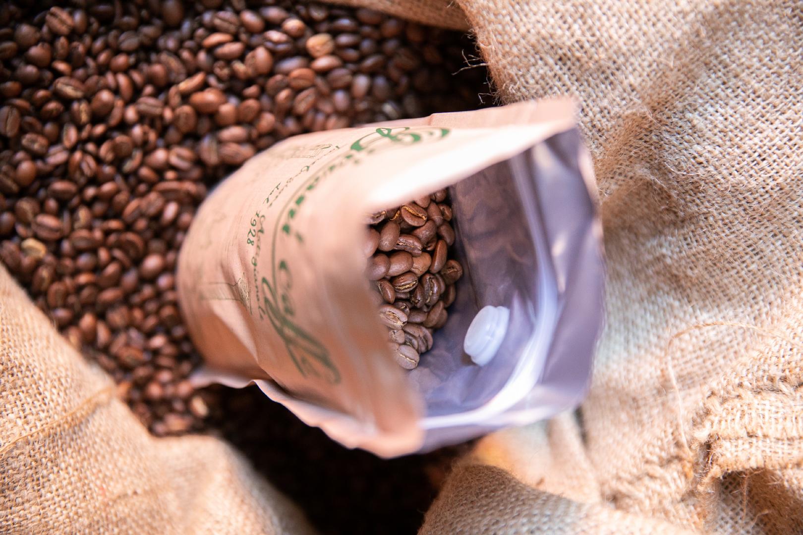 Packstyle réalise des emballages pour le café personnalisés, pour ...